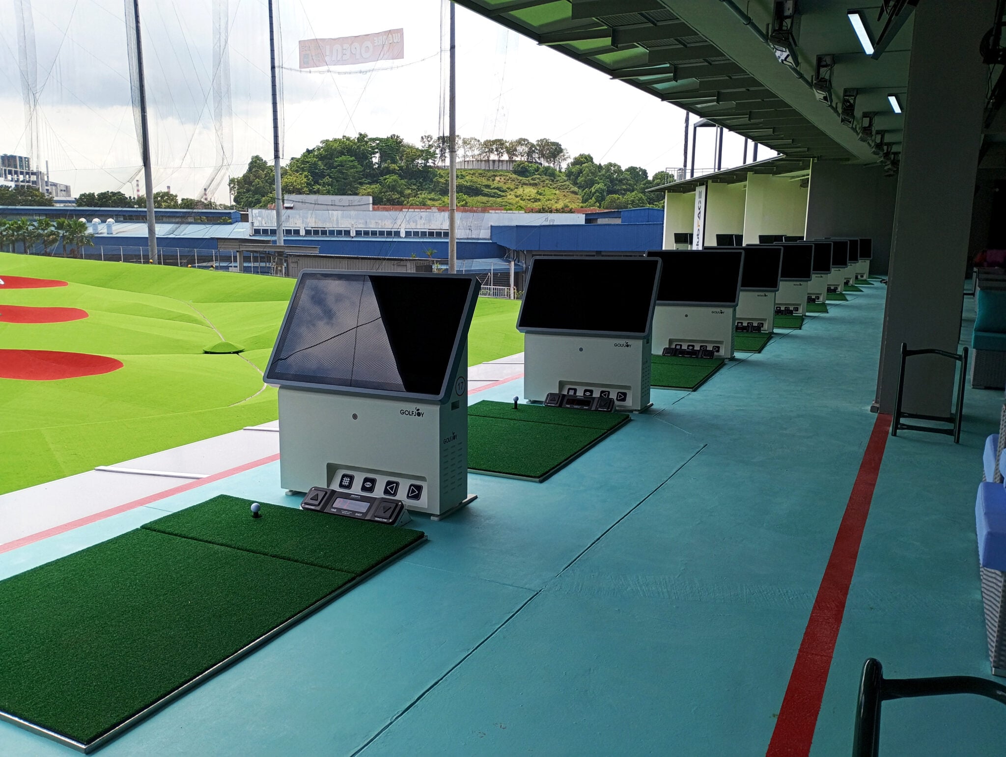 Public Golf Driving Range in Singapore | clubFACE
